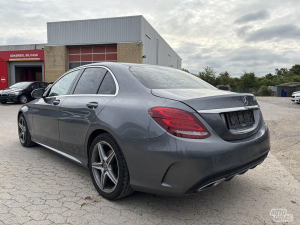 Grey Mercedes-Benz c-220 2017 in Vilnius, with an engine capacity of 2.10 L and mileage of 356 thousand km for 9999 €, photo 4 on AUTOMOTO.COM.LV
