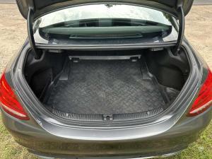 Grey Mercedes-Benz c-220 2017 in Vilnius, with an engine capacity of 0.00 L and mileage of 340 thousand km for 13500 €, photo 13 on AUTOMOTO.COM.LV