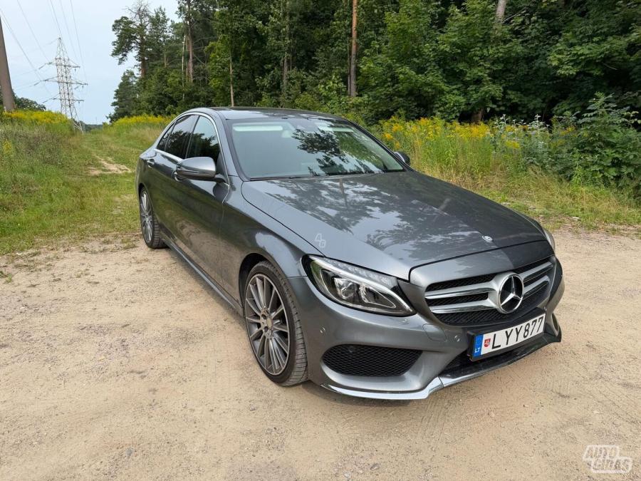 Grey Mercedes-Benz c-220 2017 in Vilnius, with an engine capacity of 2.20 L and mileage of 153 thousand km for 17900 €, photo 4 on AUTOMOTO.COM.LV