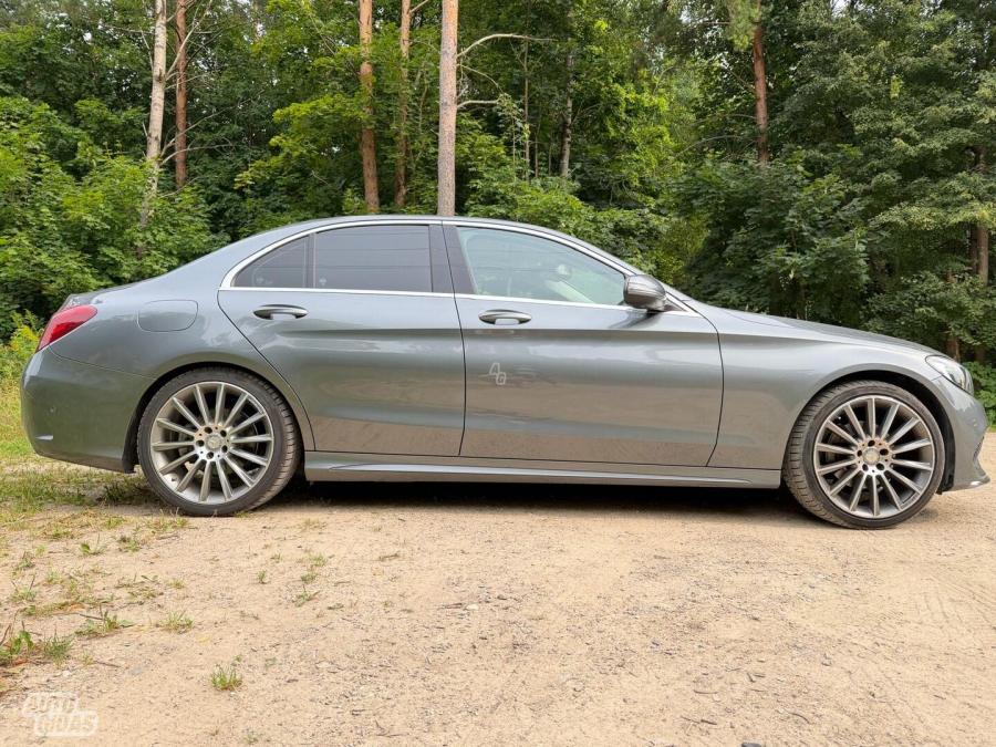 Grey Mercedes-Benz c-220 2017 in Vilnius, with an engine capacity of 2.20 L and mileage of 153 thousand km for 17900 €, photo 6 on AUTOMOTO.COM.LV