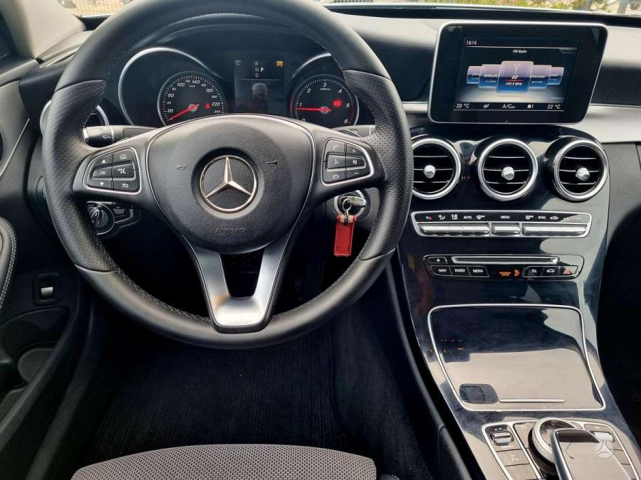 Pelēks Mercedes-Benz c-220 2017 Šauļi, ar dzinēja tilpumu 2.14 L un nobraukumu 306 tūkst. km par 13200 €, foto 21 vietnē AUTOMOTO.COM.LV