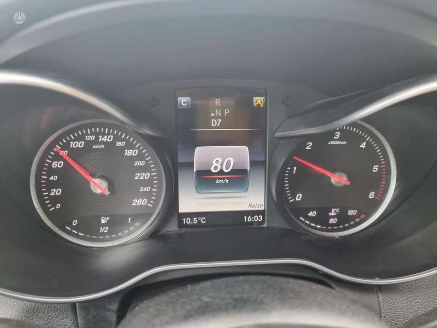 Pelēks Mercedes-Benz c-220 2017 Šauļi, ar dzinēja tilpumu 2.14 L un nobraukumu 306 tūkst. km par 13200 €, foto 23 vietnē AUTOMOTO.COM.LV