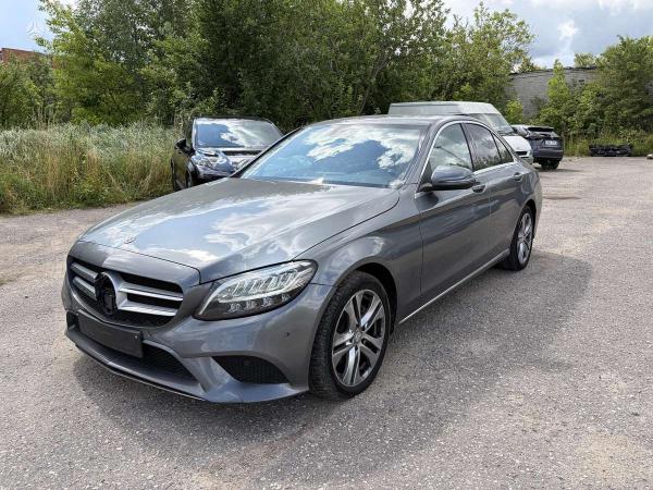 Grey Mercedes-Benz c-220 2019 in Alytus, with an engine capacity of 2.00 L and mileage of 206 thousand km for 12750 €, photo 1 on AUTOMOTO.COM.LV
