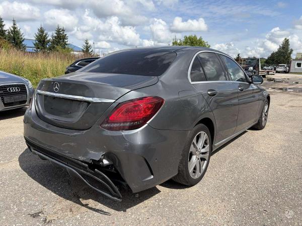Grey Mercedes-Benz c-220 2019 in Alytus, with an engine capacity of 2.00 L and mileage of 206 thousand km for 12750 €, photo 4 on AUTOMOTO.COM.LV