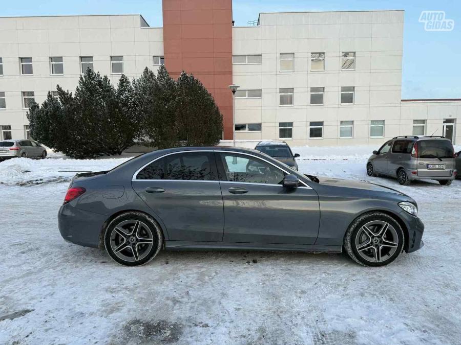 Grey Mercedes-Benz c-220 2020 in Siauliai, with an engine capacity of 2.00 L and mileage of 212 thousand km for 23900 €, photo 4 on AUTOMOTO.COM.LV