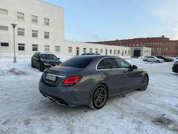 Grey Mercedes-Benz c-220 2020 in Siauliai, with an engine capacity of 1.95 L and mileage of 212 thousand km for 23500 €, photo 3 on AUTOMOTO.COM.LV