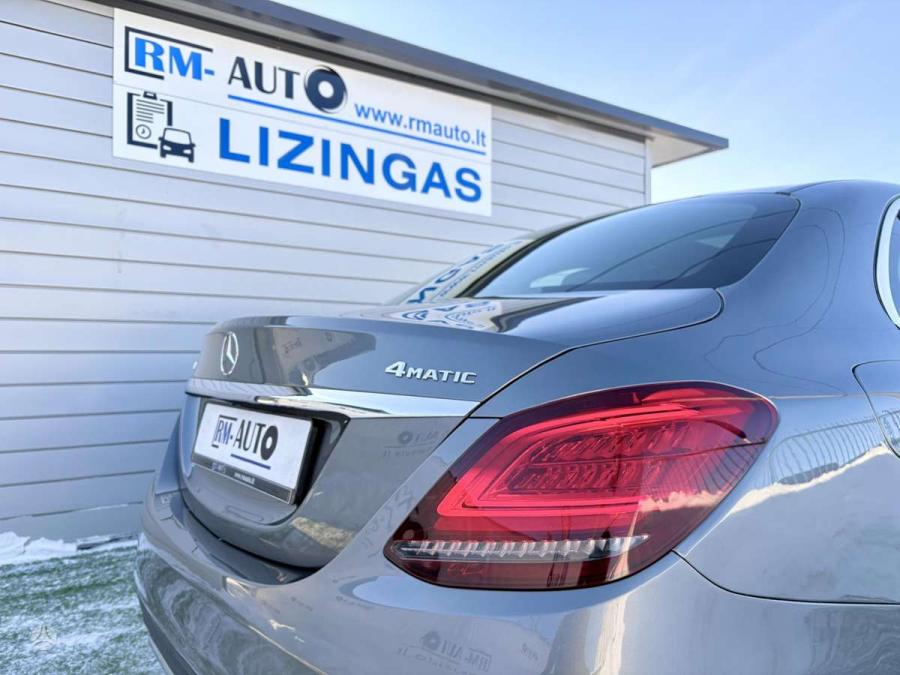Pelēks Mercedes-Benz c-220 2020 Panevēža, ar dzinēja tilpumu 1.95 L un nobraukumu 177 tūkst. km par 23000 €, foto 9 vietnē AUTOMOTO.COM.LV