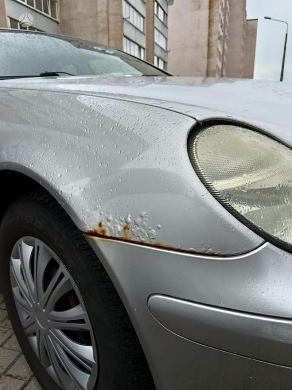 Pelēks Mercedes-Benz c-220 2003 Liepāja, ar dzinēja tilpumu 2.20 L un nobraukumu 347 tūkst. km par 1500 €, foto 5 vietnē AUTOMOTO.COM.LV
