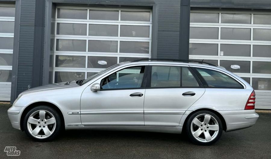 Grey Mercedes-Benz c-220 2003 in Panevezys, with an engine capacity of 2.20 L and mileage of 400 thousand km for 1000 €, photo 7 on AUTOMOTO.COM.LV