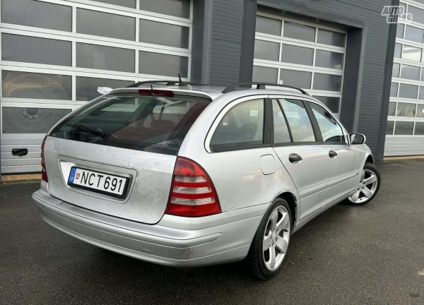 Grey Mercedes-Benz c-220 2003 in Panevezys, with an engine capacity of 2.20 L and mileage of 400 thousand km for 950 €, photo 9 on AUTOMOTO.COM.LV