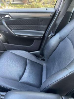 Pelēks Mercedes-Benz c-220 2003 Klaipėda, ar dzinēja tilpumu 2.20 L un nobraukumu 334 tūkst. km par 1800 €, foto 10 vietnē AUTOMOTO.COM.LV