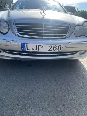 Pelēks Mercedes-Benz c-220 2003 Klaipėda, ar dzinēja tilpumu 2.20 L un nobraukumu 334 tūkst. km par 1800 €, foto 13 vietnē AUTOMOTO.COM.LV