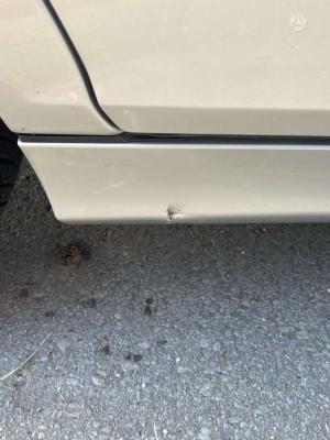 Pelēks Mercedes-Benz c-220 2003 Klaipėda, ar dzinēja tilpumu 2.20 L un nobraukumu 334 tūkst. km par 1800 €, foto 16 vietnē AUTOMOTO.COM.LV