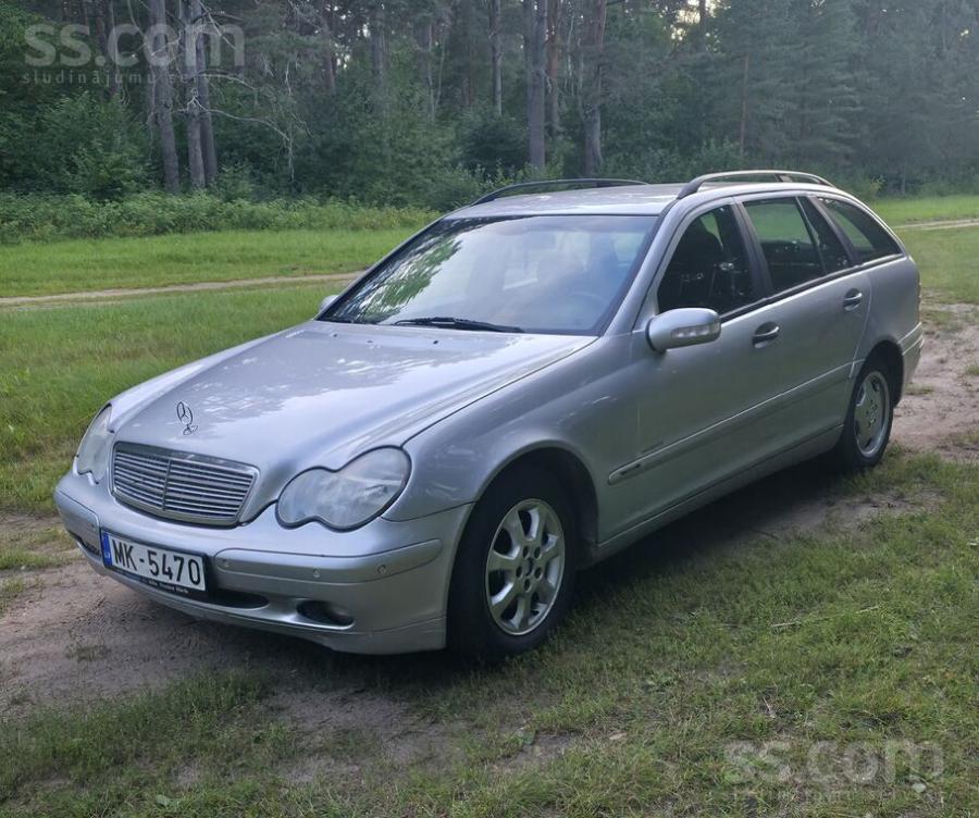 Серый Мерседес Ц 220 2003 в Талси, объемом двигателя 2.20 л и пробегом 408 тыс. км за 1550 €, фото 1 на AUTOMOTO.COM.LV
