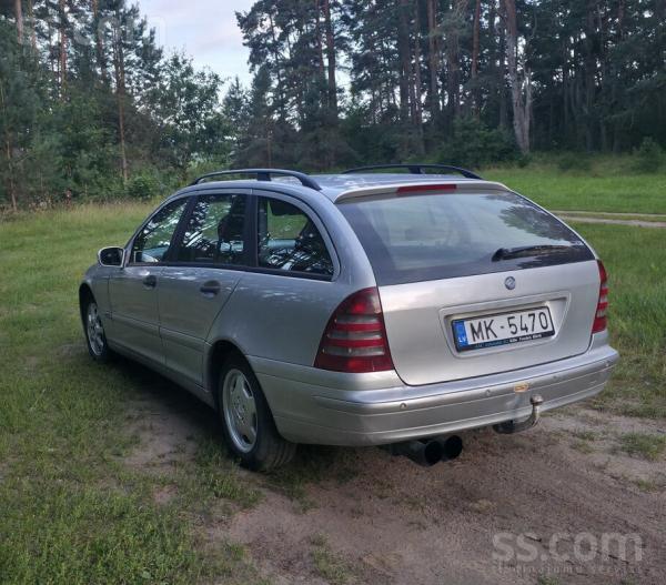 Серый Мерседес Ц 220 2003 в Талси, объемом двигателя 2.20 л и пробегом 408 тыс. км за 1550 €, фото 7 на AUTOMOTO.COM.LV