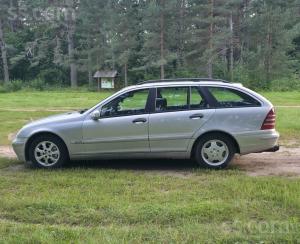 Серый Мерседес Ц 220 2003 в Талси, объемом двигателя 2.20 л и пробегом 408 тыс. км за 1550 €, фото 9 на AUTOMOTO.COM.LV