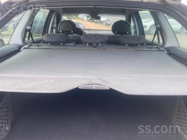 Pelēks Mercedes-Benz c-220 2004 Rīga, ar dzinēja tilpumu 2.20 L un nobraukumu 266 tūkst. km par 2850 €, foto 6 vietnē AUTOMOTO.COM.LV