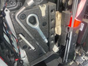 Pelēks Mercedes-Benz c-220 2004 Rīga, ar dzinēja tilpumu 2.20 L un nobraukumu 266 tūkst. km par 2850 €, foto 9 vietnē AUTOMOTO.COM.LV