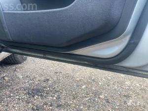 Pelēks Mercedes-Benz c-220 2004 Rīga, ar dzinēja tilpumu 2.20 L un nobraukumu 266 tūkst. km par 2850 €, foto 12 vietnē AUTOMOTO.COM.LV