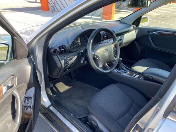 Mercedes-Benz c-220 2004 ElektrÄnai vietnÄ PelÄks Mercedes-Benz c-220 2004 ElektrÄnai, ar dzinÄja tilpumu 2.20 L un nobraukumu 3 tÅ«kst. km par 1400 ā¬, foto 6 vietnÄ AUTOMOTO.COM.LV