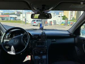 Pelēks Mercedes-Benz c-220 2004 Jonava, ar dzinēja tilpumu 2.20 L un nobraukumu 357 tūkst. km par 1350 €, foto 7 vietnē AUTOMOTO.COM.LV