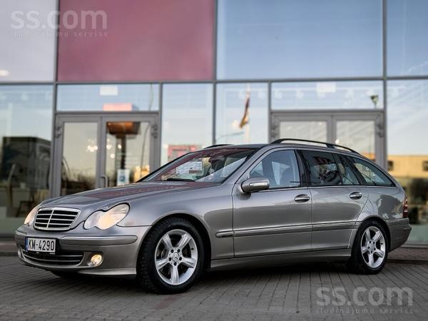Grey Mercedes-Benz c-220 2005 in Riga, with an engine capacity of 2.20 L and mileage of 345 thousand km for 2750 €, photo 2 on AUTOMOTO.COM.LV