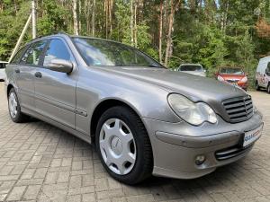 Серый Мерседес Ц 220 2005 в Ионава, объемом двигателя 2.15 л и пробегом 333 тыс. км за 1400 €, фото  на AUTOMOTO.COM.LV