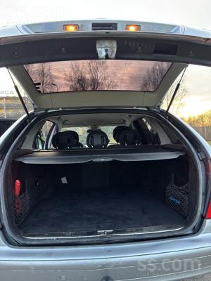 Grey Mercedes-Benz c-220 2005 in Cesis, with an engine capacity of 2.20 L and mileage of 416 thousand km for 650 €, photo 8 on AUTOMOTO.COM.LV