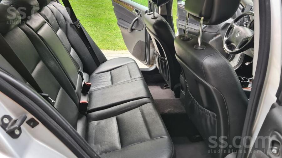 Pelēks Mercedes-Benz c-220 2005 Rīga, ar dzinēja tilpumu 2.20 L un nobraukumu 361 tūkst. km par 2500 €, foto 12 vietnē AUTOMOTO.COM.LV