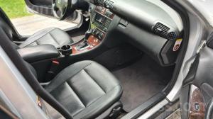 Pelēks Mercedes-Benz c-220 2005 Rīga, ar dzinēja tilpumu 2.20 L un nobraukumu 361 tūkst. km par 2500 €, foto 13 vietnē AUTOMOTO.COM.LV