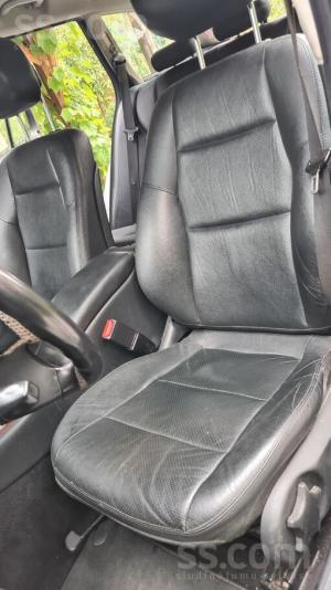 Pelēks Mercedes-Benz c-220 2005 Rīga, ar dzinēja tilpumu 2.20 L un nobraukumu 361 tūkst. km par 2500 €, foto 15 vietnē AUTOMOTO.COM.LV