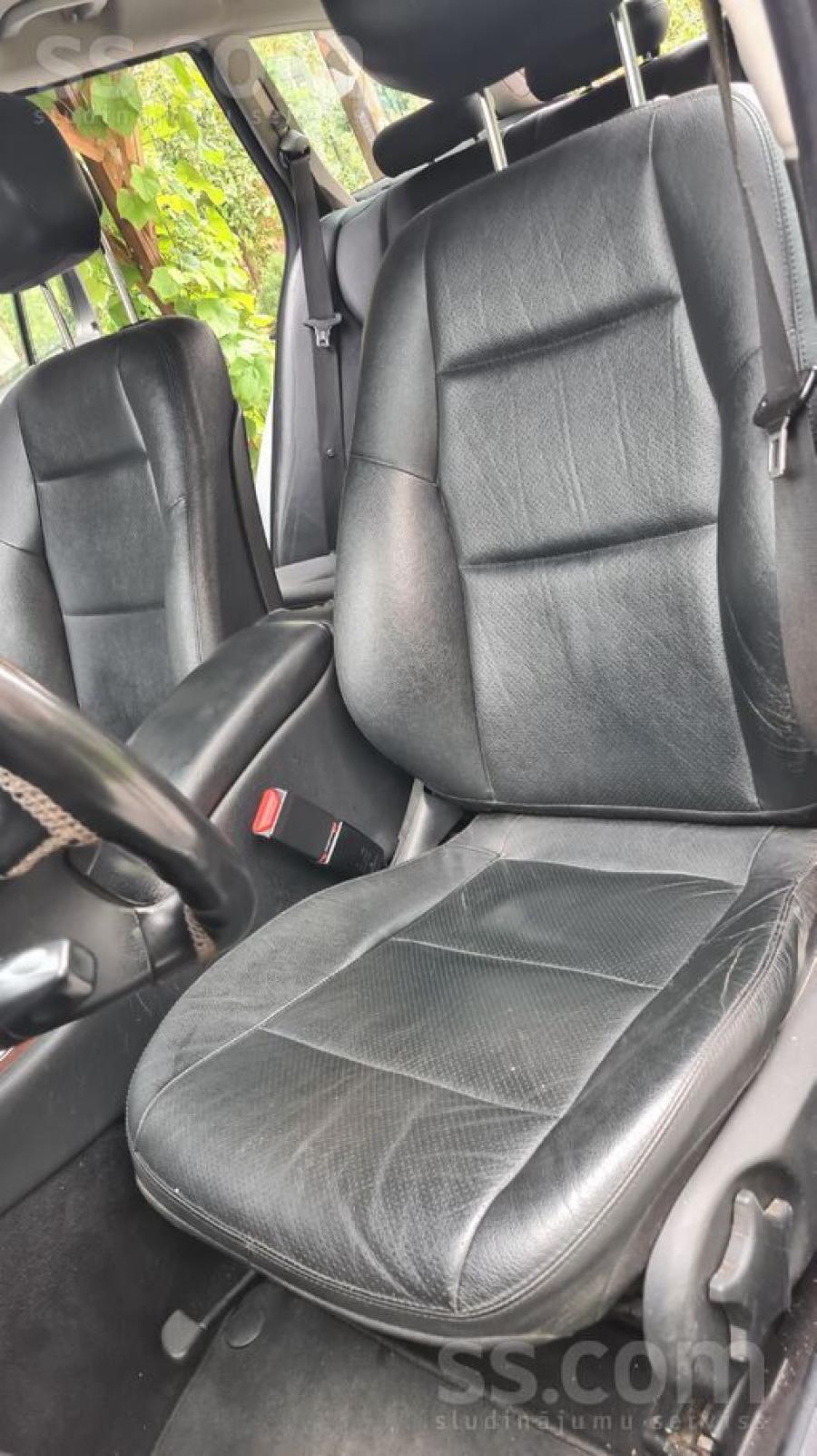 Pelēks Mercedes-Benz c-220 2005 Rīga, ar dzinēja tilpumu 2.20 L un nobraukumu 361 tūkst. km par 2500 €, foto 15 vietnē AUTOMOTO.COM.LV