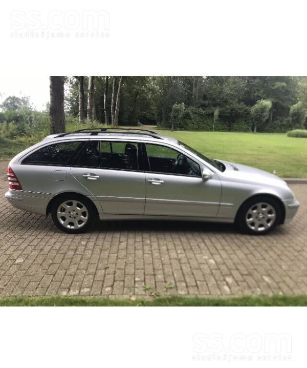 Pelēks Mercedes-Benz c-220 2006 Rīga, ar dzinēja tilpumu 2.10 L un nobraukumu 290 tūkst. km par 2700 €, foto 2 vietnē AUTOMOTO.COM.LV
