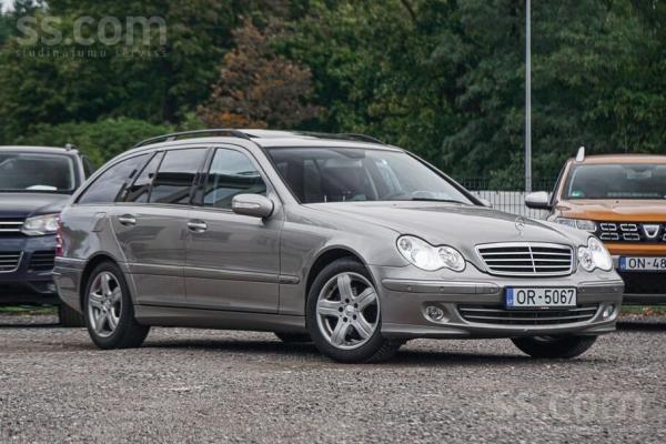 Grey Mercedes-Benz c-220 2007 in Riga, with an engine capacity of 2.20 L and mileage of 349 thousand km for 3790 €, photo 3 on AUTOMOTO.COM.LV