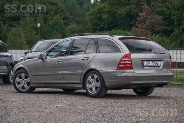 Grey Mercedes-Benz c-220 2007 in Riga, with an engine capacity of 2.20 L and mileage of 349 thousand km for 3790 €, photo 4 on AUTOMOTO.COM.LV