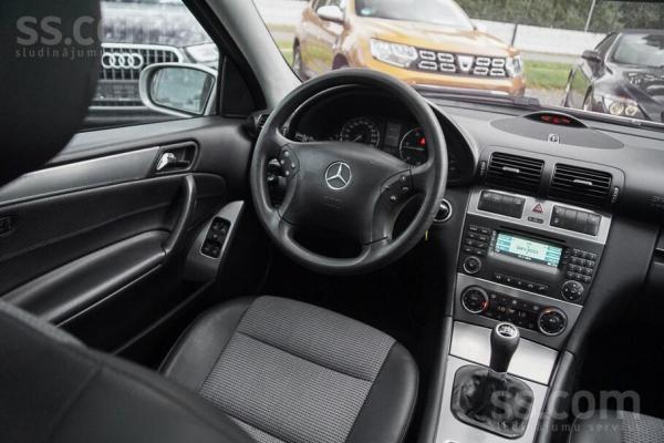 Grey Mercedes-Benz c-220 2007 in Riga, with an engine capacity of 2.20 L and mileage of 349 thousand km for 3790 €, photo 9 on AUTOMOTO.COM.LV