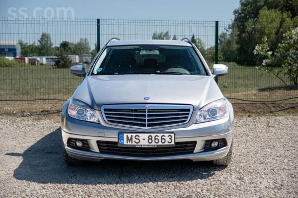 Pelēks Mercedes-Benz c-220 2008 Rīga, ar dzinēja tilpumu 2.20 L un nobraukumu 377 tūkst. km par 6890 €, foto 2 vietnē AUTOMOTO.COM.LV