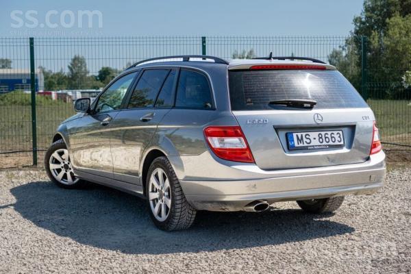 Pelēks Mercedes-Benz c-220 2008 Rīga, ar dzinēja tilpumu 2.20 L un nobraukumu 377 tūkst. km par 6890 €, foto 4 vietnē AUTOMOTO.COM.LV
