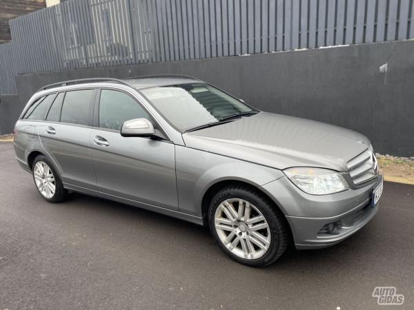 Pelēks Mercedes-Benz c-220 2008 Viļņa, ar dzinēja tilpumu 2.10 L un nobraukumu 450 tūkst. km par 2700 €, foto 1 vietnē AUTOMOTO.COM.LV
