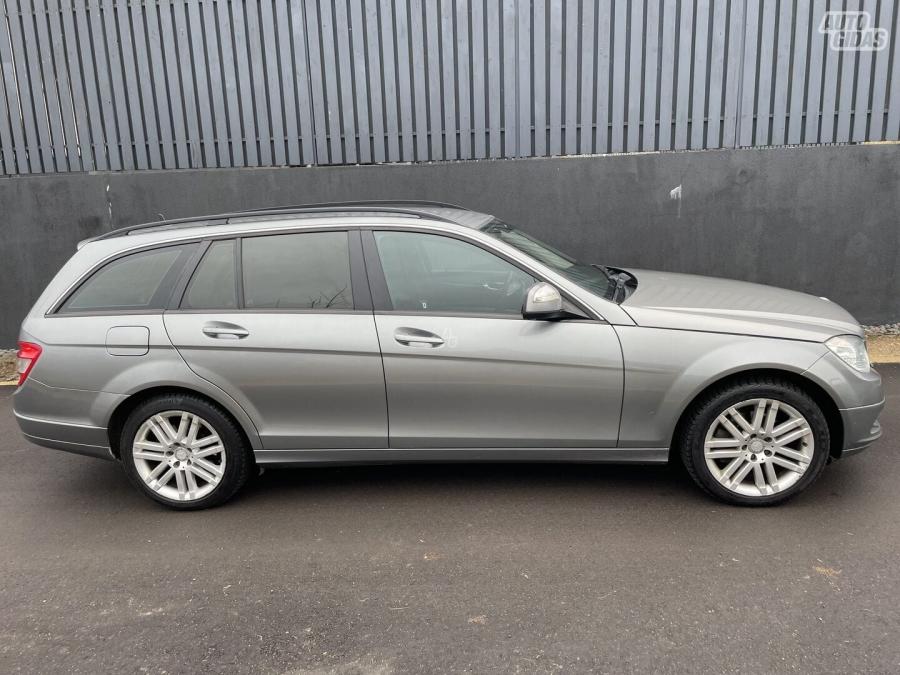 Pelēks Mercedes-Benz c-220 2008 Viļņa, ar dzinēja tilpumu 2.10 L un nobraukumu 450 tūkst. km par 2700 €, foto 2 vietnē AUTOMOTO.COM.LV