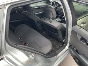 Pelēks Mercedes-Benz c-220 2008 Viļņa, ar dzinēja tilpumu 2.10 L un nobraukumu 450 tūkst. km par 2700 €, foto 10 vietnē AUTOMOTO.COM.LV