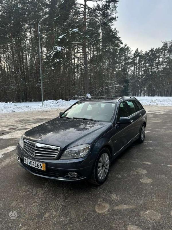 Pelēks Mercedes-Benz c-220 2008 Anykščiai, ar dzinēja tilpumu 2.20 L un nobraukumu 291 tūkst. km par 3950 €, foto 2 vietnē AUTOMOTO.COM.LV