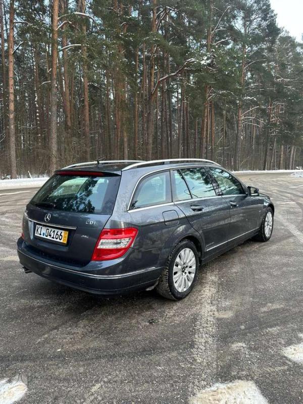Pelēks Mercedes-Benz c-220 2008 Anykščiai, ar dzinēja tilpumu 2.20 L un nobraukumu 291 tūkst. km par 3950 €, foto 3 vietnē AUTOMOTO.COM.LV