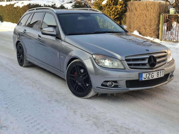 Grey Mercedes-Benz c-220 2008 in Silute, with an engine capacity of 2.20 L and mileage of 350 thousand km for 3300 €, photo 2 on AUTOMOTO.COM.LV