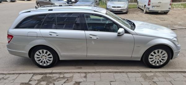 Pelēks Mercedes-Benz c-220 2008 Panevēža, ar dzinēja tilpumu 2.20 L un nobraukumu 375 tūkst. km par 2400 €, foto 4 vietnē AUTOMOTO.COM.LV