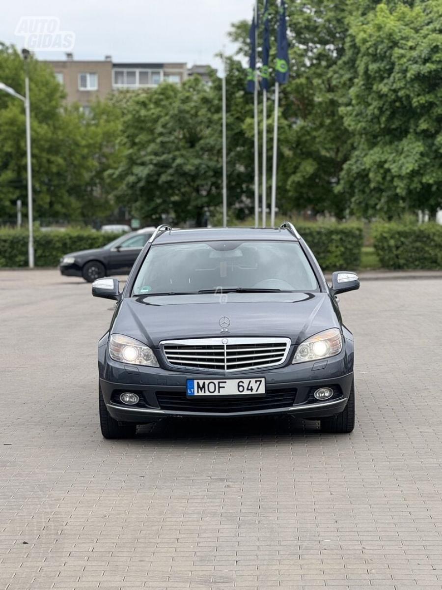 Pelēks Mercedes-Benz c-220 2008 Kauņa, ar dzinēja tilpumu 2.20 L un nobraukumu 264 tūkst. km par 4950 €, foto 3 vietnē AUTOMOTO.COM.LV