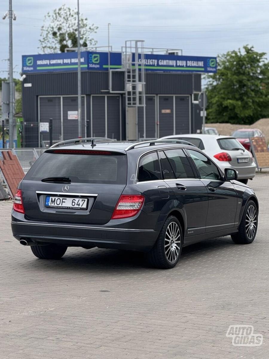 Pelēks Mercedes-Benz c-220 2008 Kauņa, ar dzinēja tilpumu 2.20 L un nobraukumu 264 tūkst. km par 4950 €, foto 6 vietnē AUTOMOTO.COM.LV