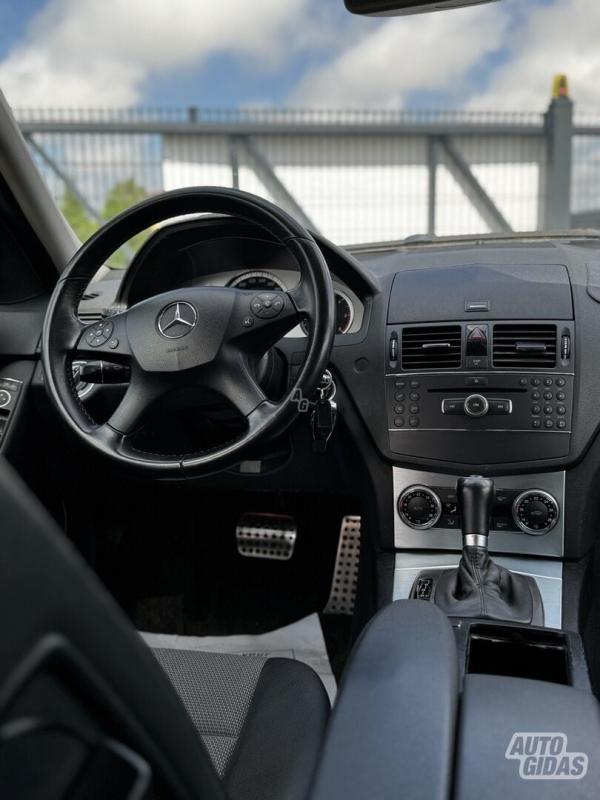 Grey Mercedes-Benz c-220 2008 in Klaipeda, with an engine capacity of 2.10 L and mileage of 378 thousand km for 4500 €, photo 9 on AUTOMOTO.COM.LV
