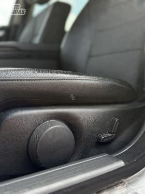 Grey Mercedes-Benz c-220 2008 in Klaipeda, with an engine capacity of 2.10 L and mileage of 378 thousand km for 4500 €, photo 12 on AUTOMOTO.COM.LV