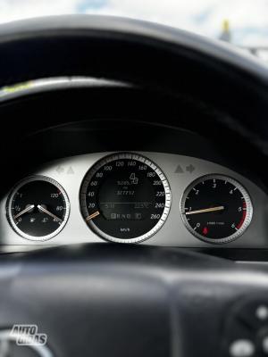 Grey Mercedes-Benz c-220 2008 in Klaipeda, with an engine capacity of 2.10 L and mileage of 378 thousand km for 4500 €, photo 17 on AUTOMOTO.COM.LV